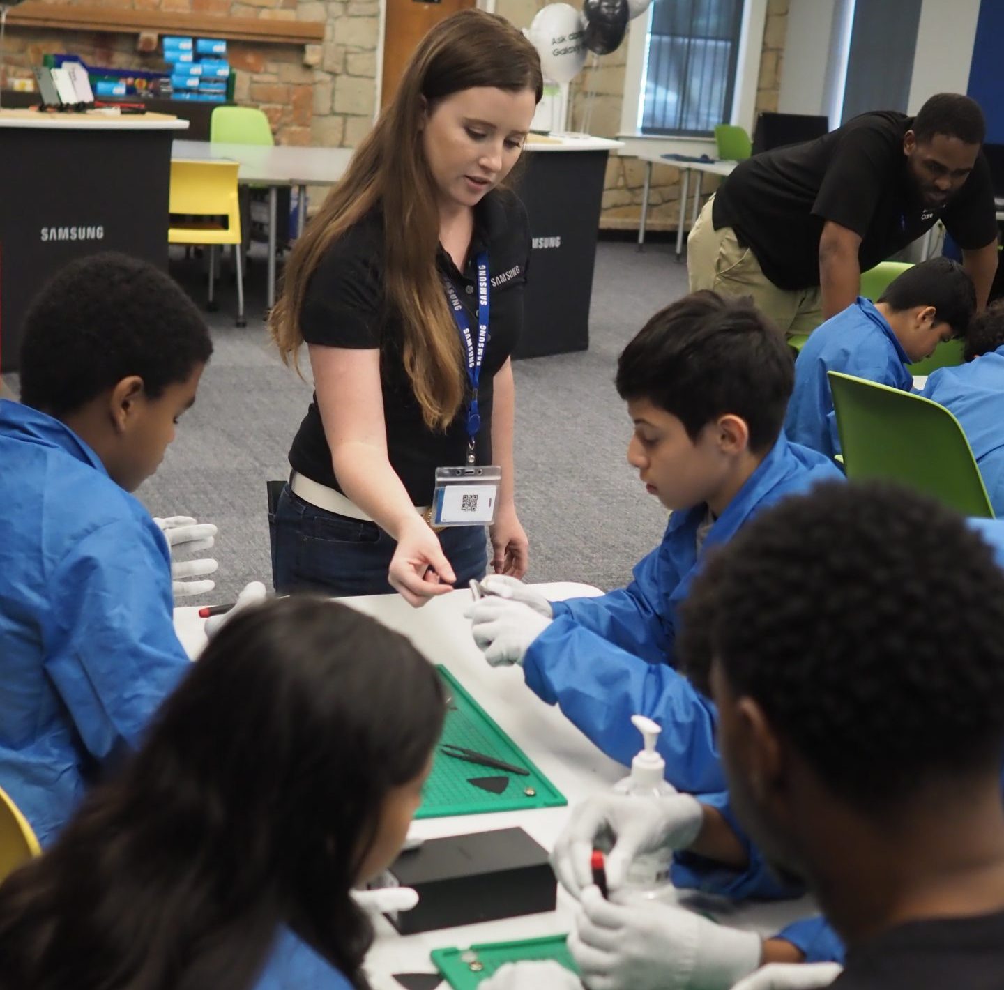 Samsung Empowers Aspiring Technicians in Texas - Samsung US Newsroom